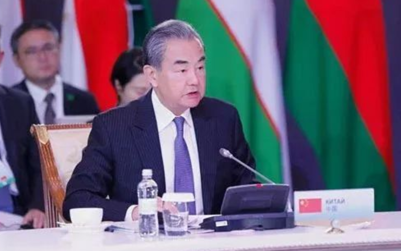 赖清德捅了大娄子 | 八阕