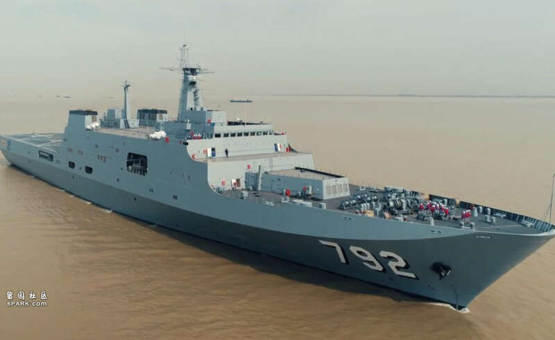 中国给足印尼诚意，半卖半送052D加潜艇 | 八阕