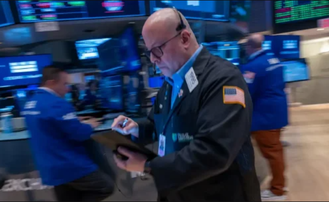 The Stock Market Is In Turmoil: The Economy Is In Flux | PopYard